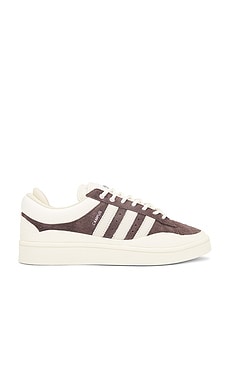 adidas Originals SNEAKERS CAMPUS en Dark Brown | REVOLVE