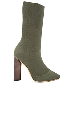 YEEZY Season 2 Low Knit Boot in Dark Olive | REVOLVE