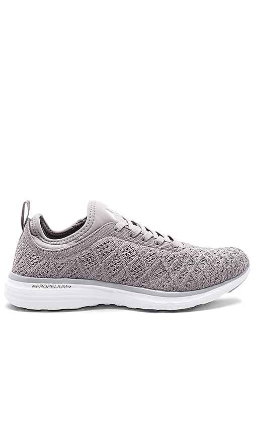 APL: Athletic Propulsion Labs Techloom Phantom in Cement & White | REVOLVE