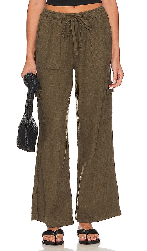 Bobi Cargo Pants in Troops | REVOLVE