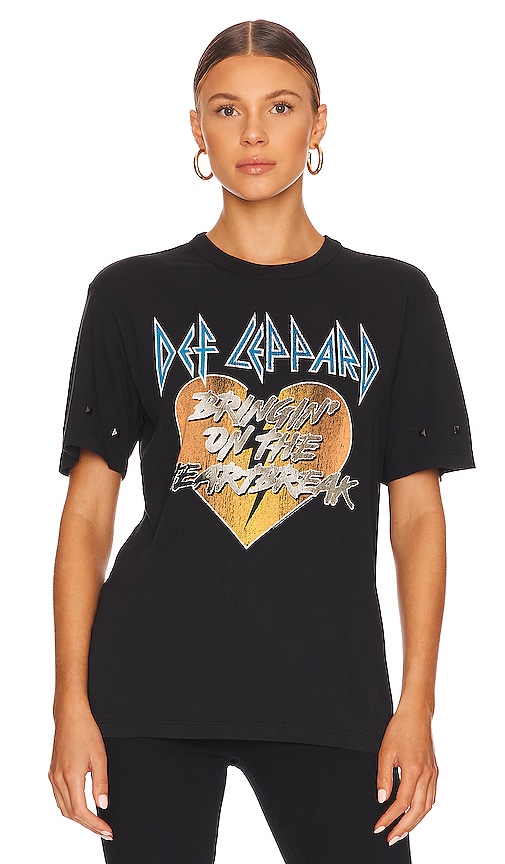 Chaser Short Sleeve Crew Tee in True Black | REVOLVE