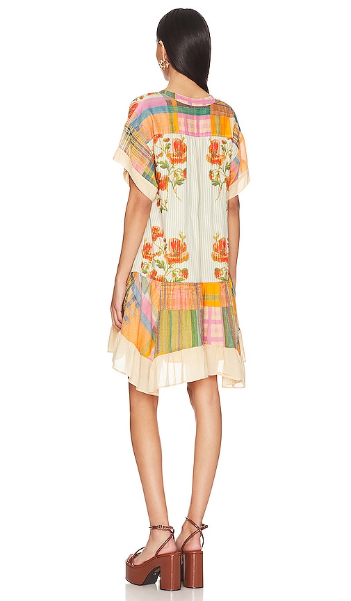 Spice Up Your Spring Dresses With Caftans From REVOLVE