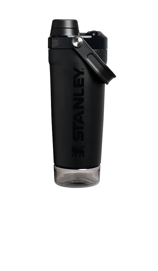 STANLEY The Activate Shaker 20 Oz in Black | REVOLVE