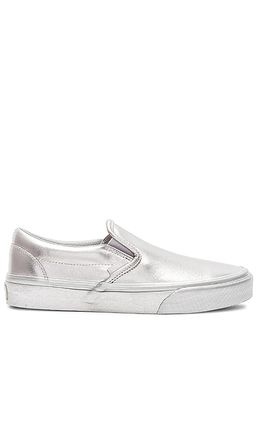 Vans Metallic Sidewall Classic Slip-On Sneaker in Silver | REVOLVE