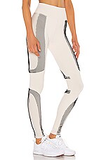 alo Electric Legging in Bone | REVOLVE