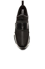 Casper and The Beast Neoprene Runner en Black White Black | REVOLVE