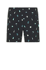 Chubbies The Beach Essentials 5.5" Swim Short in Black | REVOLVE