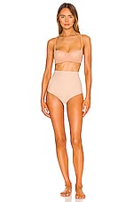 Commando STRING CONTROL en True Nude | REVOLVE