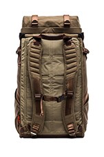 Jansport Skip Yowell Collection Lhasa en Army Green | REVOLVE