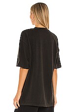 Jordan GFX Tee in Black | REVOLVE