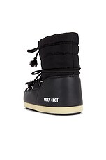 MOON BOOT Evx Light Boot in Black | REVOLVE