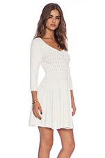 MILLY ROBE FLARE en White | REVOLVE