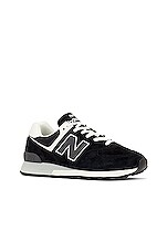 New Balance 574 in Black & White | REVOLVE