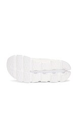 On Cloudswift 3 Ad Sneaker in Undyed White & White | REVOLVE