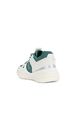 On The Roger Clubhouse Pro Oyster Sneaker in Ivory & Evergreen | REVOLVE