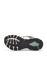 Puma Select Velophasis Technisch Sneaker in Warm White, Green Fog ...