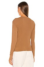 RE/DONE x Hanes 60s Slim Henley Tee in Caramel | REVOLVE