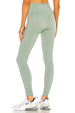 SET Active X REVOLVE Leggings in Apen | REVOLVE