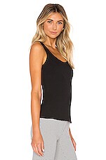 Theory Scoop Shell Tank in Black | REVOLVE