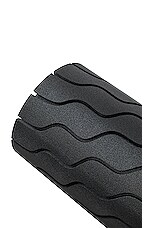 THERABODY 12" Wave Roller in Black | REVOLVE