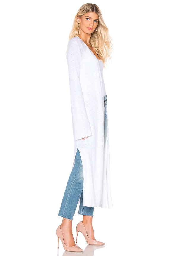 360CASHMERE GILET CHRISSY en White | REVOLVE