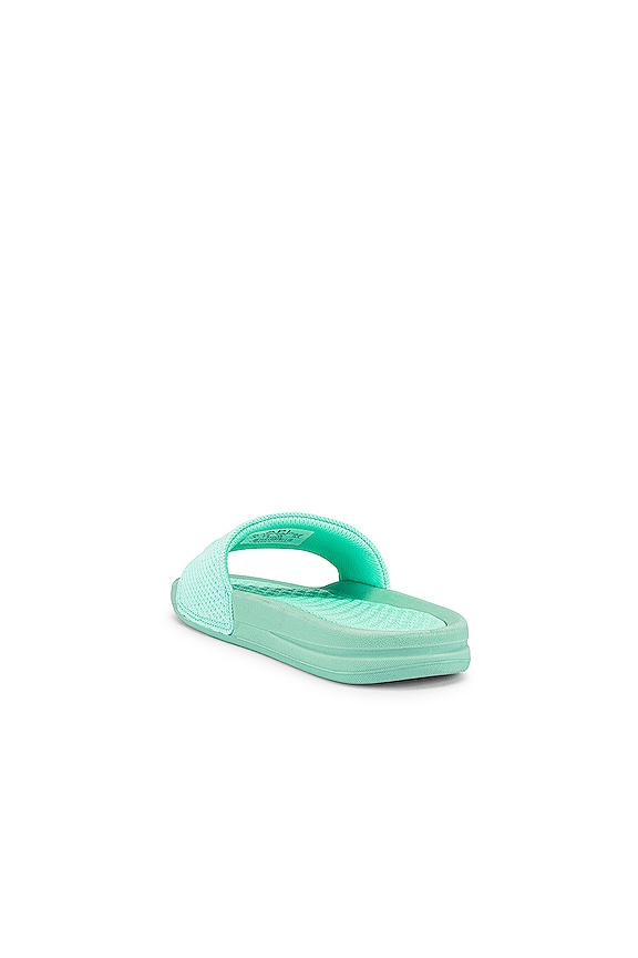 APL: Athletic Propulsion Labs Big Logo Techloom Slide in Bright Mint ...