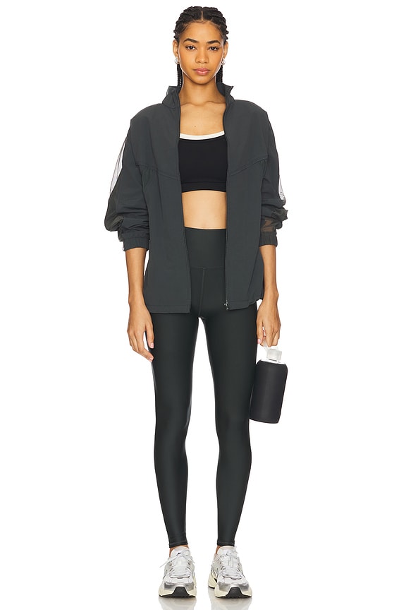 Alo Yoga Clothing, Pants, Sportswear and Tops - REVOLVE