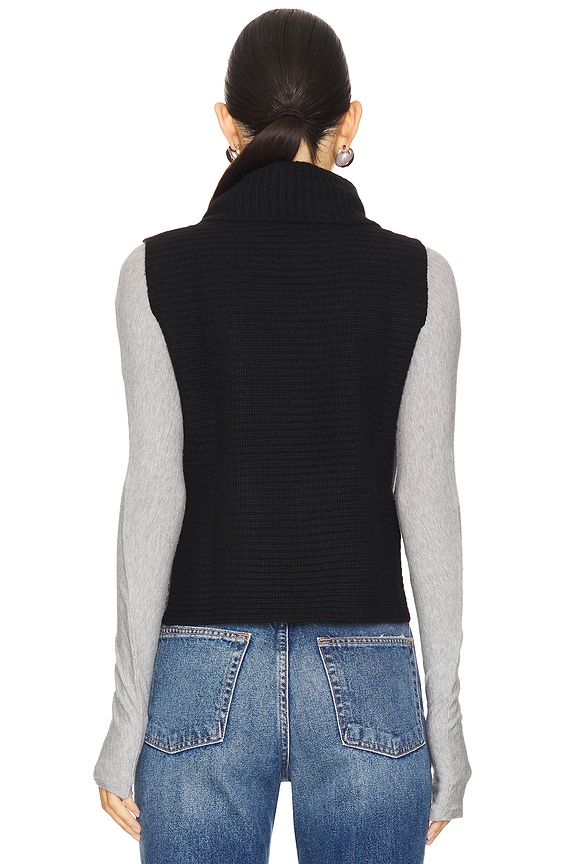 Autumn Cashmere Bib Neck Warmer in Ebony | REVOLVE