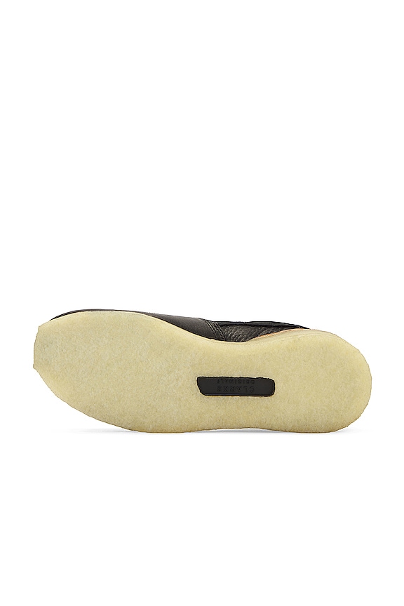 Clarks Tor Run in Black Combi | REVOLVE