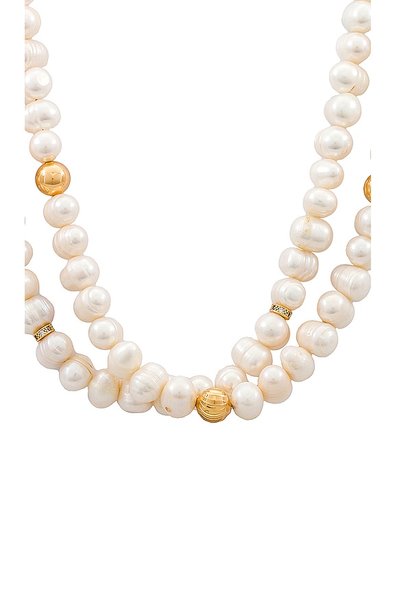 Ettika Pearl Swirl Necklace in Gold | REVOLVE