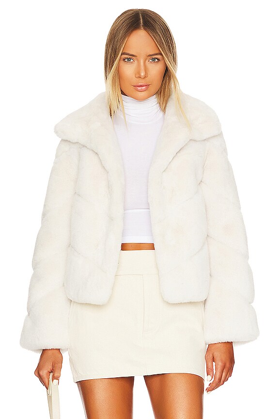 Generation Love ABRIGO LOGAN en Off White | REVOLVE