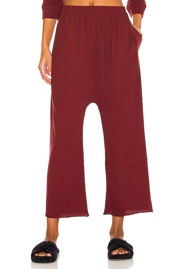 The Great The Lounge Crop in Maroon | REVOLVE