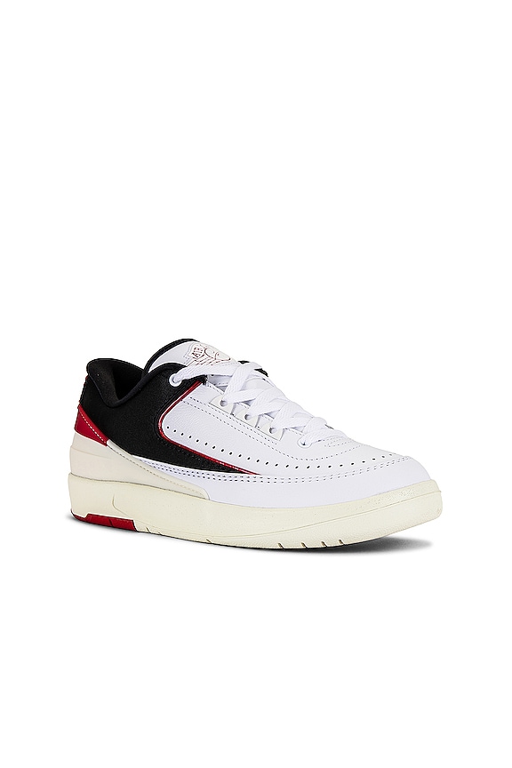 Jordan Air Jordan 2 Retro Low Sneaker in White, Univ Red, Black ...