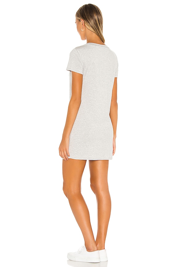 Women's Designer Shift Dresses in White, Gold & More | REVOLVE