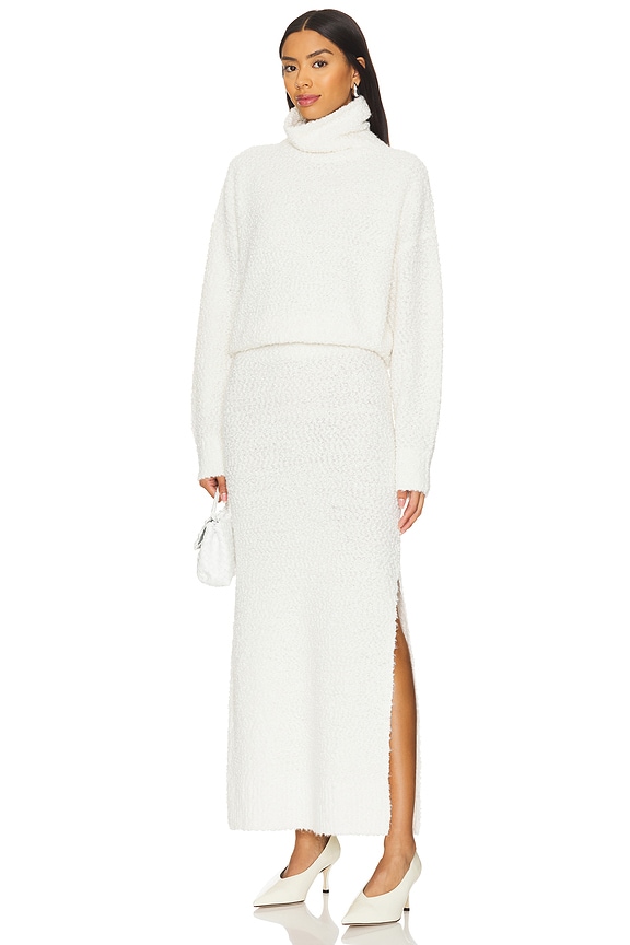 LPA | REVOLVE