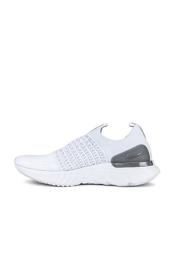 Nike React Phantom Run Flyknit 2 Sneaker in True White, MEtallic Silver ...