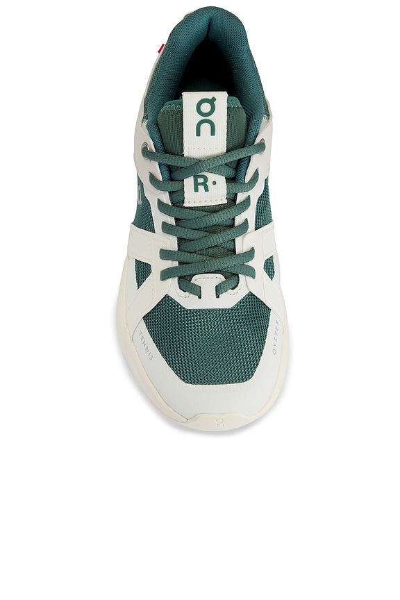 On The Roger Clubhouse Pro Oyster Sneaker in Ivory & Evergreen | REVOLVE
