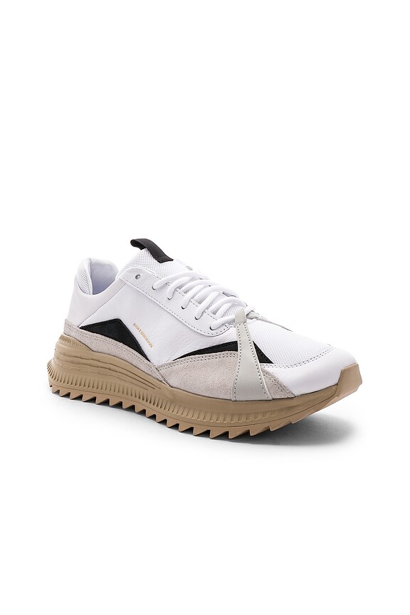 Puma Select CALZADO AVID en Puma White & Safari | REVOLVE