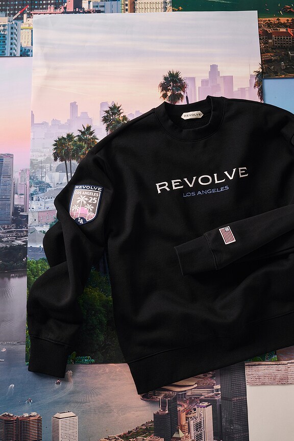 REVOLVE World Tour Crewneck in Black & White Los Angeles | REVOLVE