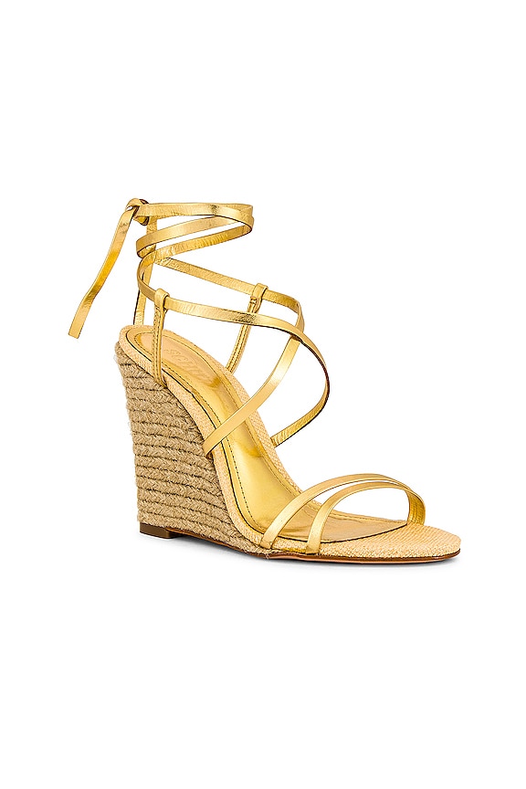 Schutz Deonne Wedge in Ouro Claro Orch | REVOLVE