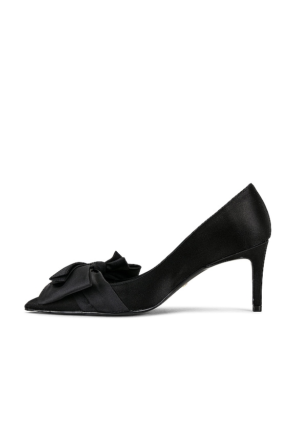 Stuart Weitzman Stuart Loveknot 100 Pump in Black | REVOLVE