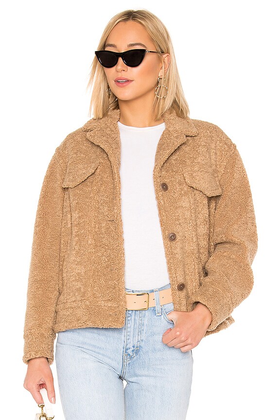 Vince Faux Sherpa Jacket in Desert Camel | REVOLVE