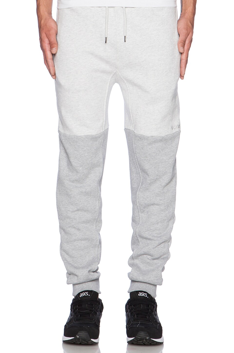 10 Deep High Jump Sweats in Heather Grey | REVOLVE