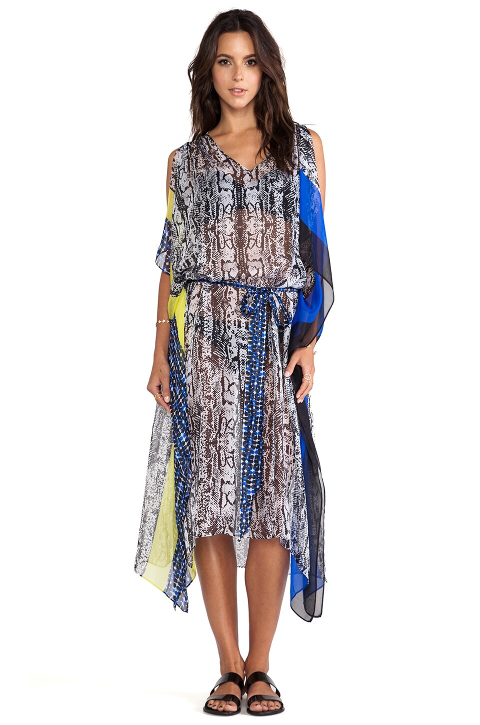 BCBGMAXAZRIA Urban Contrast Maxi Caftan in Black | REVOLVE