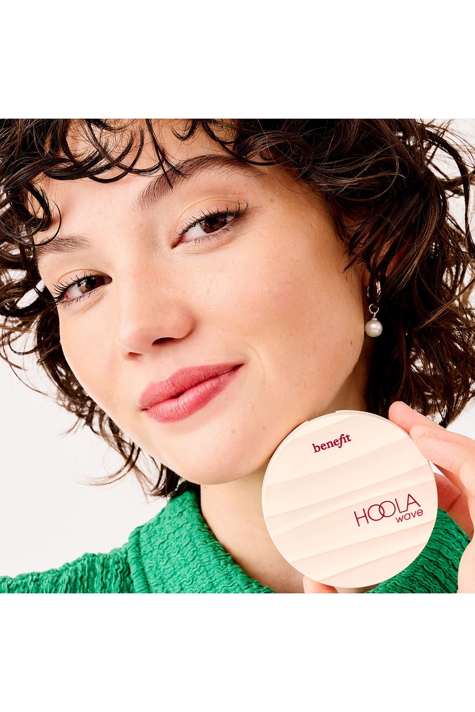 Benefit Cosmetics Hoola Wave Cream Bronzer in Light | REVOLVE