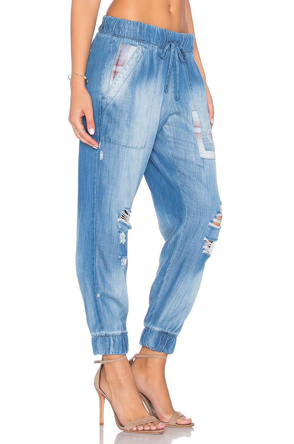 Bella Dahl Distressed Joggers in Ripped Wash | REVOLVE