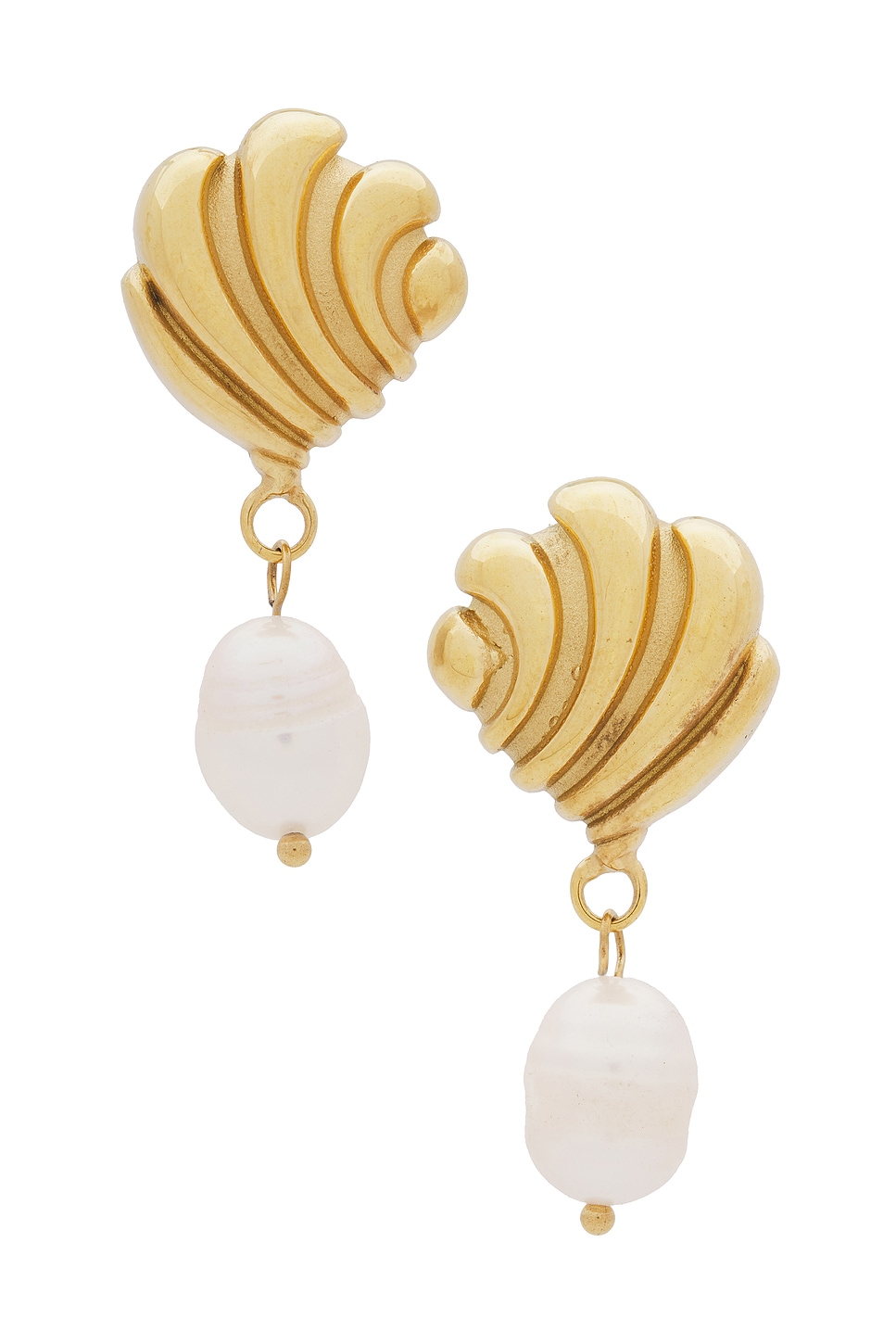 Epifene Swirl Pearl Earring in Gold | REVOLVE