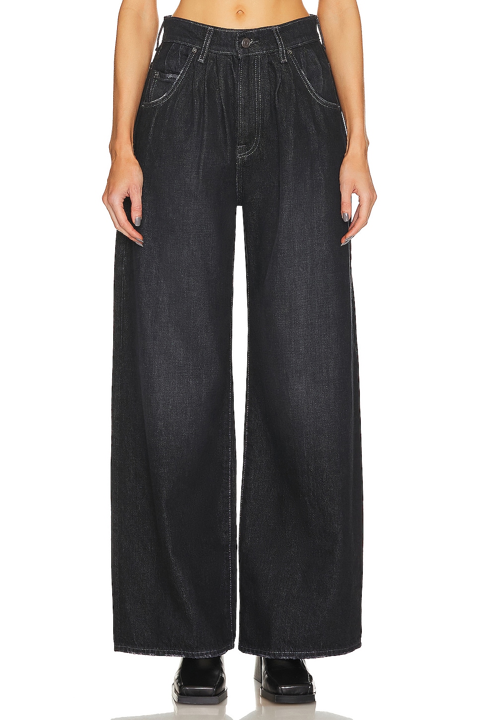 GRLFRND Chloe High Rise Pleated Wide Leg in Fulton | REVOLVE