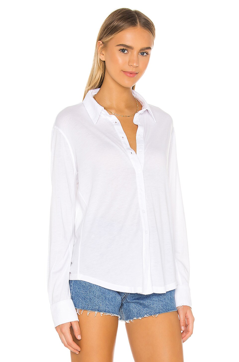 MONROW Jersey Basic Shirt in White | REVOLVE
