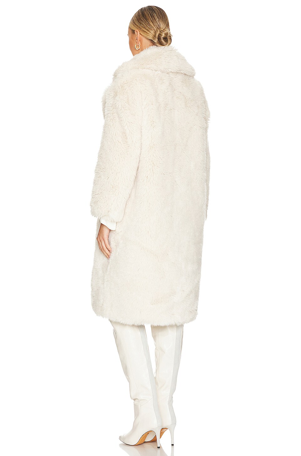 Jakke Katie Faux Fur Coat in Cream | REVOLVE
